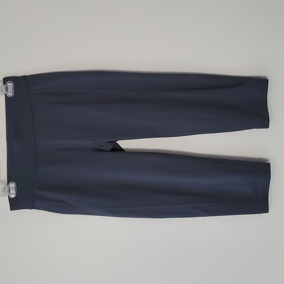 Danskin Now | Pants & Jumpsuits | Danskin Now Capri Yoga Pants | Poshmark